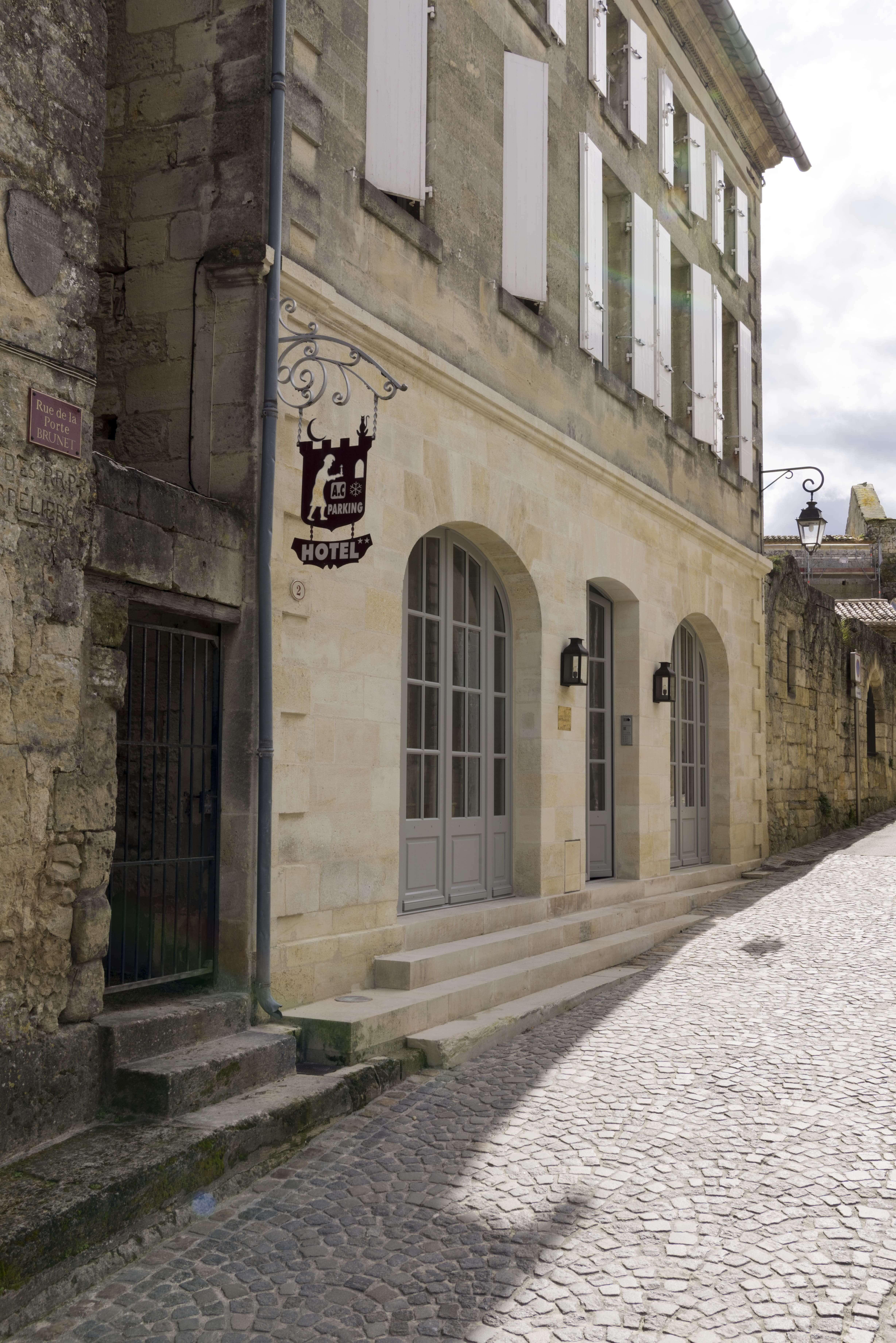 Coffret Cadeau en Nouvelle-Aquitaine | AUBERGE DE LA COMMANDERIE à ...